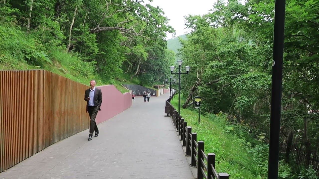 Петропавловск-Камчатский-2022: центр пасмурным июльским днем / Petropavlovsk-Kamchatsky city center