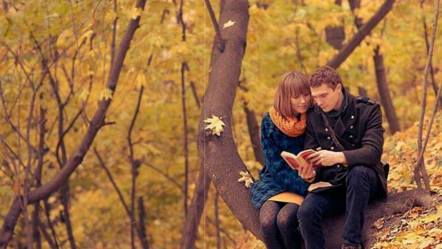 "ШКОЛЬНАЯ ПОРА" (Т.Овсиенко), исп. в караоке Лара Мурр (версия.2)