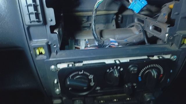 Замена ГУ Suzuki Jimny.mov