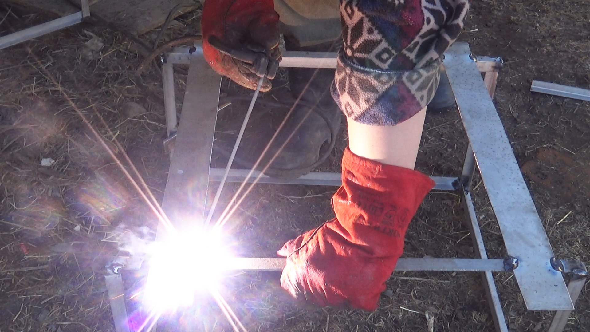 ПОДСТАВКА ДЛЯ УЛЬЯ ИЗ УГОЛКОВ СВОИМИ РУКАМИ