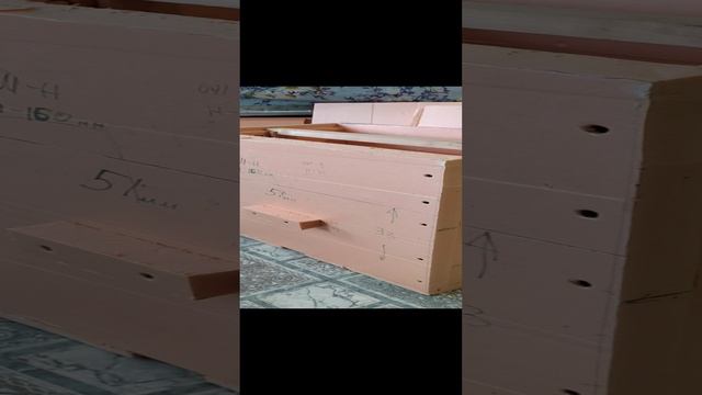 Улей шестирамочник из ППС с магазином_ Размеры.mp4