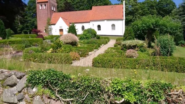 Церковь Тибирке, погребенная песками и возрожденная. Дания. 2 июля 2022