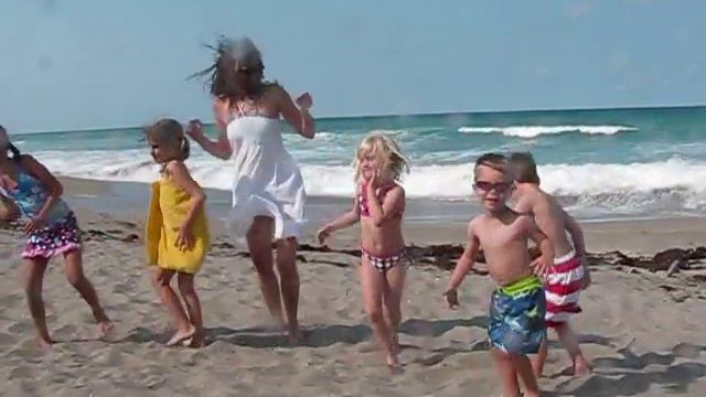 Twist  - Learn Right and Left, action song for children by Patty Shukla