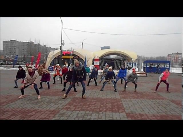 Танцевальный флешмоб-поздравление с наступающим праздником 8 Марта