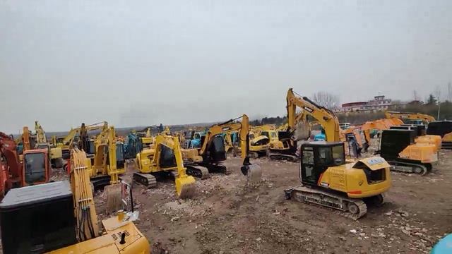 Обзор склада Б/У экскаваторов наших партнёров из Синъя́н, Чжэнчжоу,  Хэнань, Китай! #Экскаваторы