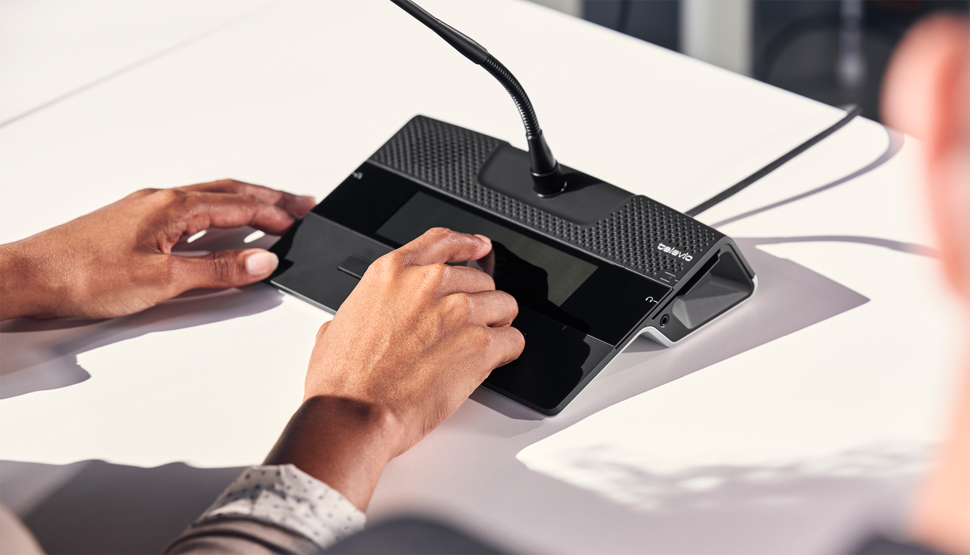 Confidea Flex от Televic новый взгляд на понятие «конференц-система»