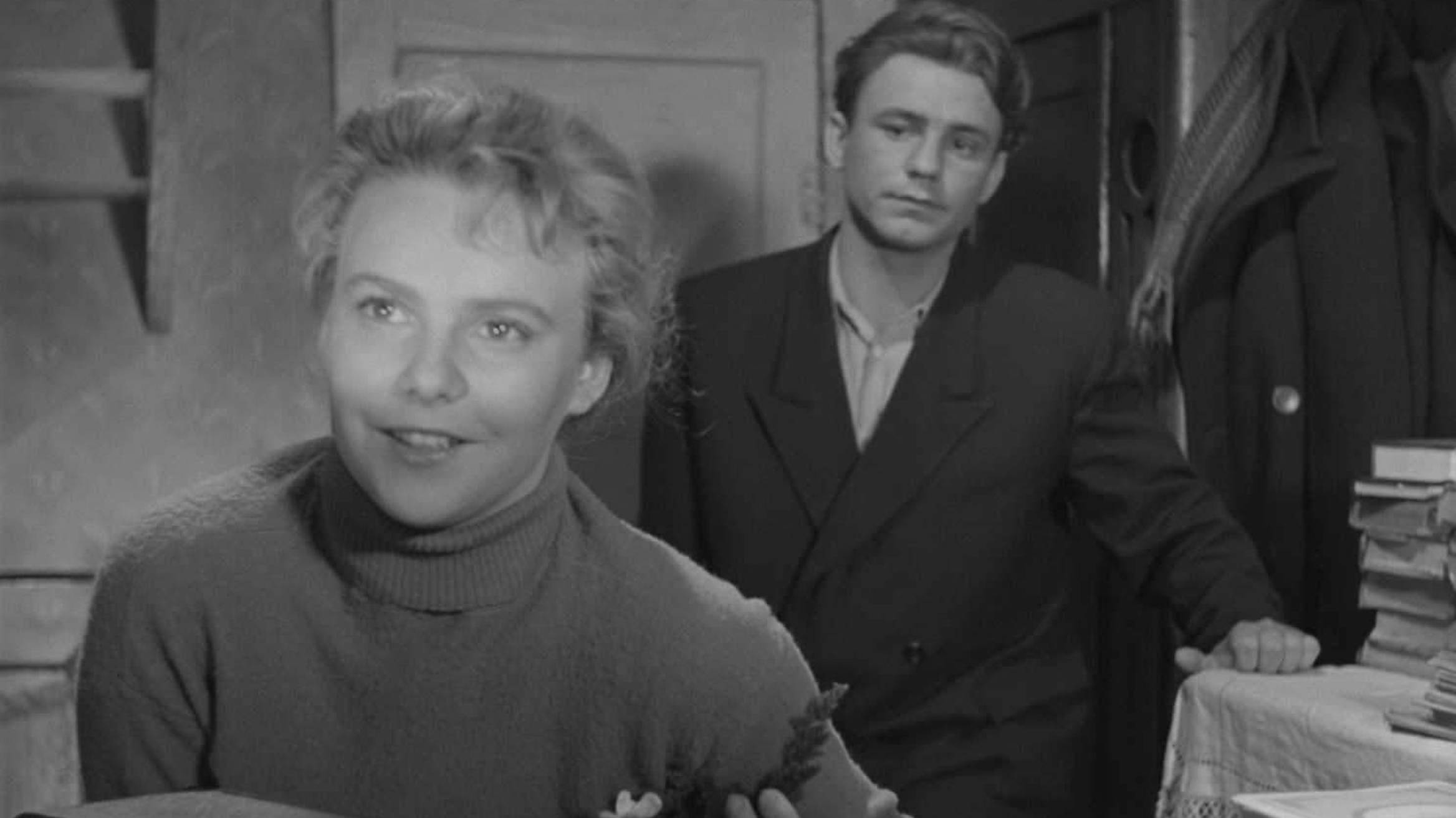 Оцифровка патефонной пластинки - звучит "Весна на Заречной улице"