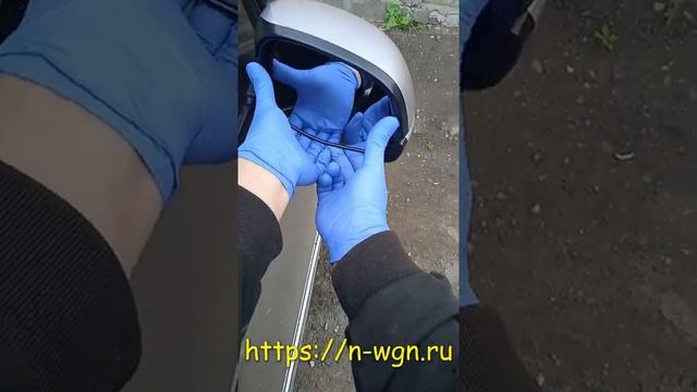 Honda n-wgn Custom снятие зеркального элемента