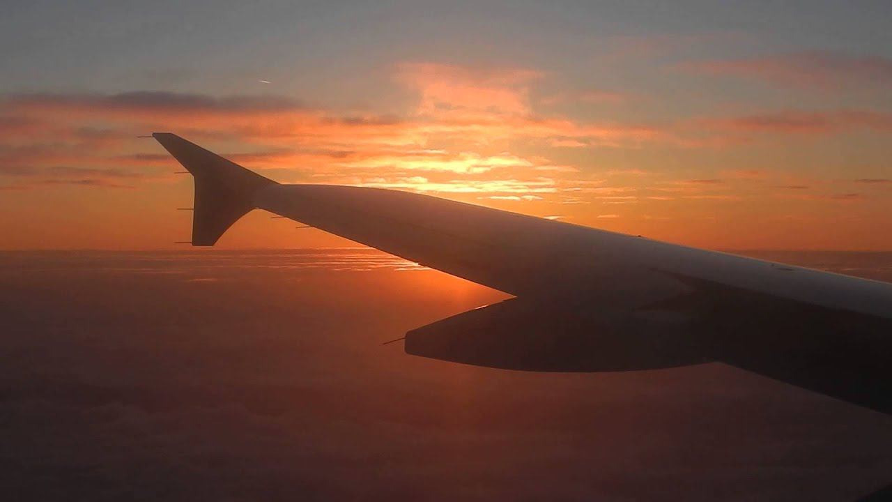 Закат в иллюминаторе, просто ещё один закат...