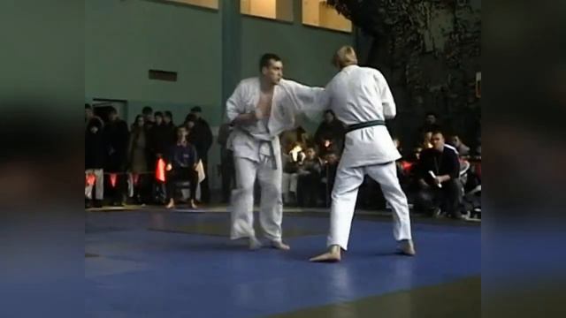 Хакасия г. Черногорск 18.02.2007г. Бой Андрея Богданова.