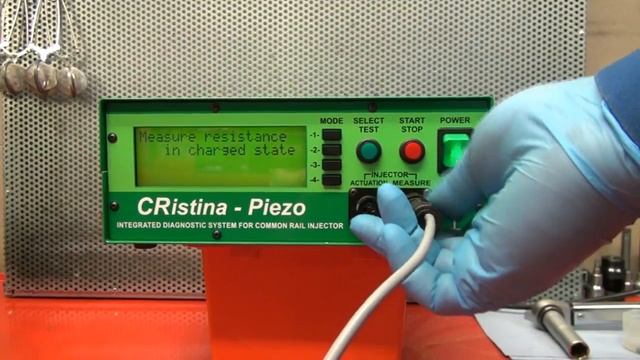 CRistina-Piezo. Прибор для проверки пьезофорсунок и пьезопакета.mp4