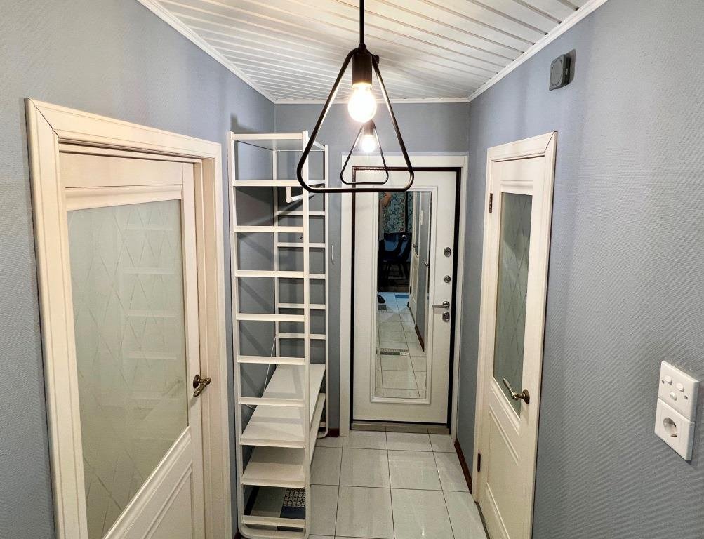 Купить квартиру в Челябинске в центре в Калининском районе.