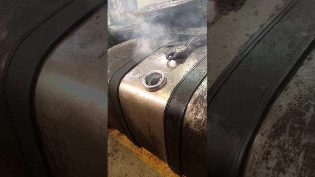 5490 газы пошли в топливный бак - извечная проблема DAIMLER -стаканы форсунок