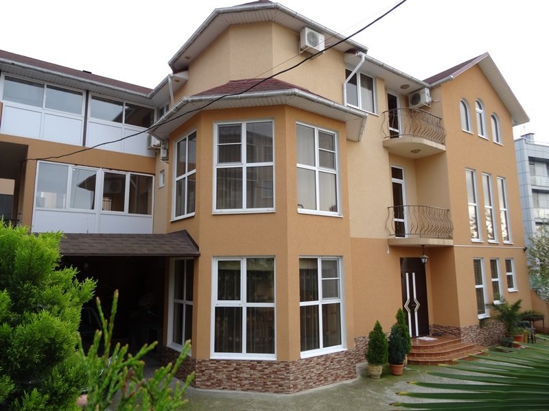 Спокойный семейный отдых в Адлере. Жилье в Адлере посуточно недорого. «На Фермерской» гостевой дом