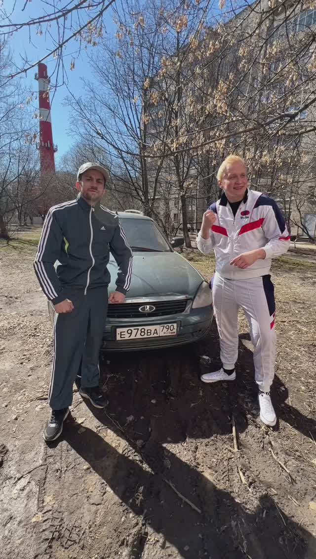 LMFAO - Sexy and I Know It (ПАРОДИЯ Демьян)

Качает из Приоры!