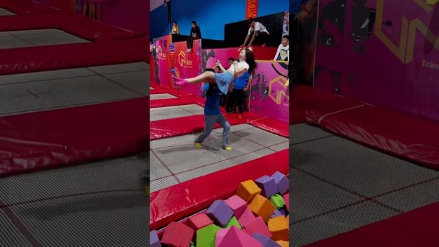 ПРЫЖКИ НА БАТУТЕ | Trampoline Jumping  | Смешные видео | Funny Videos #13 #poseitv #shorts #шортс