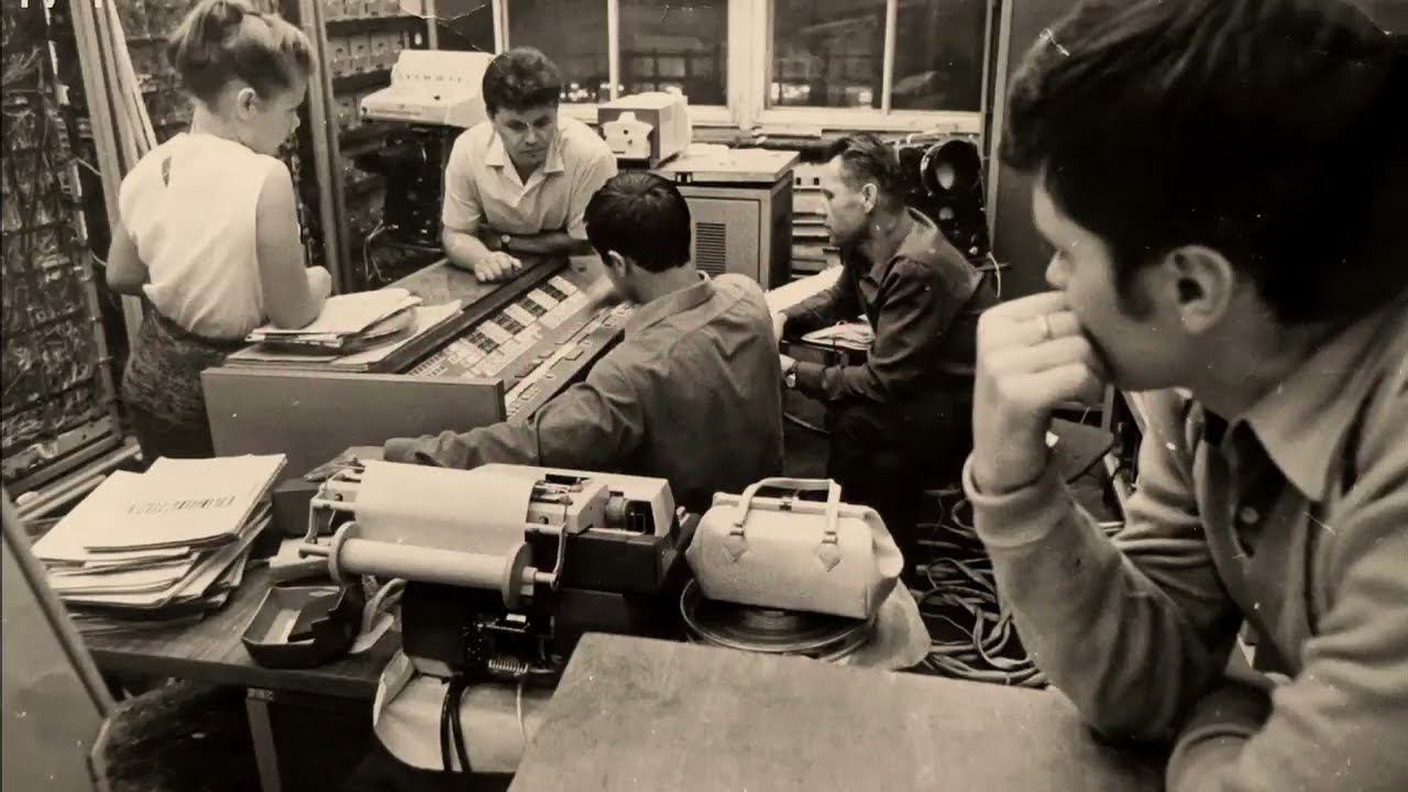 Наладчики ЭВМ МПОВТ (Минский завод электронных вычислительных машин им. Орджоникидзе). ЭВМ Минск