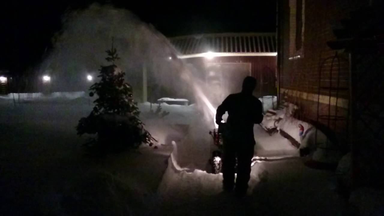 Купил снегоуборщик .Готовлюсь к пенсии.