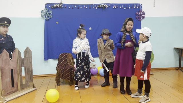 Инсценировка «Милиционер».,  рук Монгуш Айсуу Анатольевна , мл возр  катег, МБОУ СОШ No4 г. Чадаана
