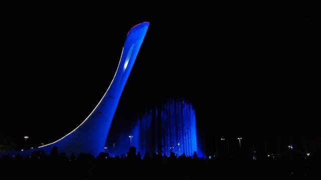 Turandot, Act III Scene 1 Nessun dormaThomas Harper,   Поющий фонтан   Сочи.mkv