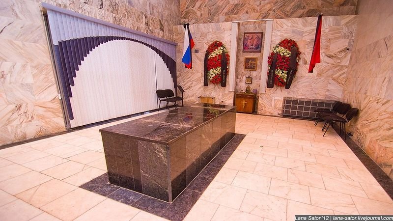 " СТОРОЖ В МОРГЕ "  Страшная история.