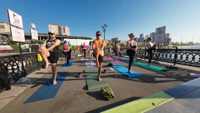 йога на пирсе