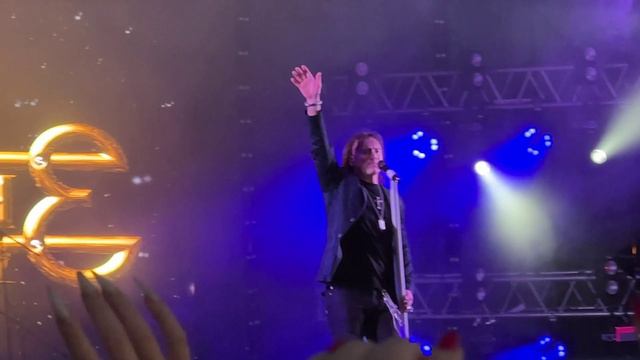 16.06.2024 Нижневартовск Самотлорские ночи Земляне Трава у дома (финальная песня)