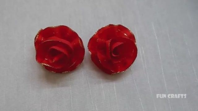 розочка из атласной ленты