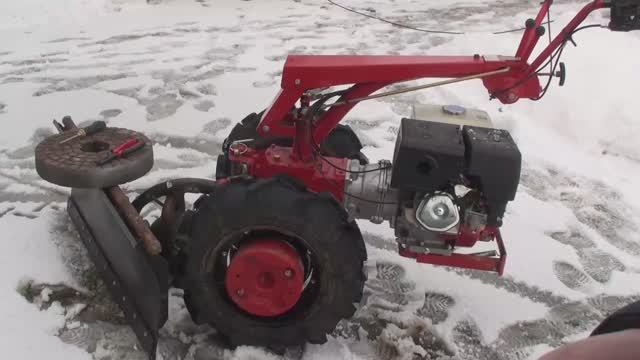 Осмотр жиклера, прокаливание свечи. Мотоблок МТЗ Сморгонь с двигателем Weima WM188F 13л_с.