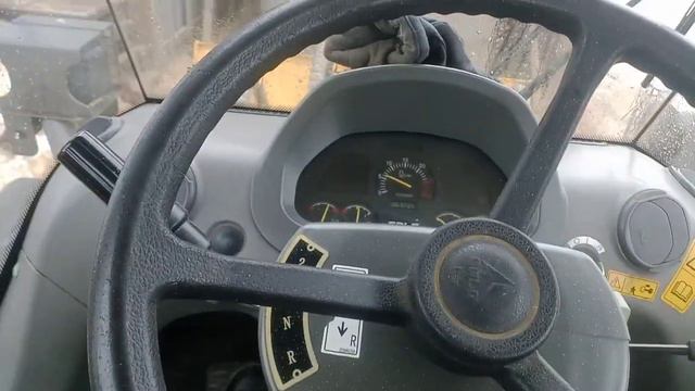 Китайский полноприводный погрущик