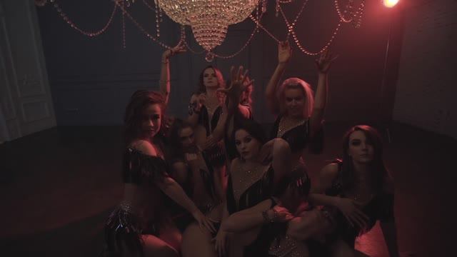 CAUTION HOT! dance project ★ MOULIN ROUGE SHOW