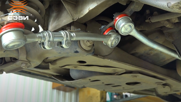 Замена тяг рулевой трапеции на а/м ВАЗ 2107