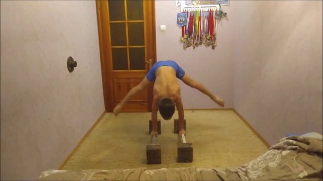 Гимнастика 360 на одной руке