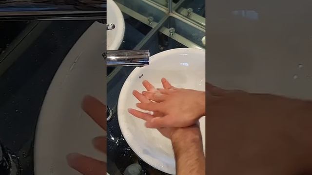 Мыть руки как Наруто