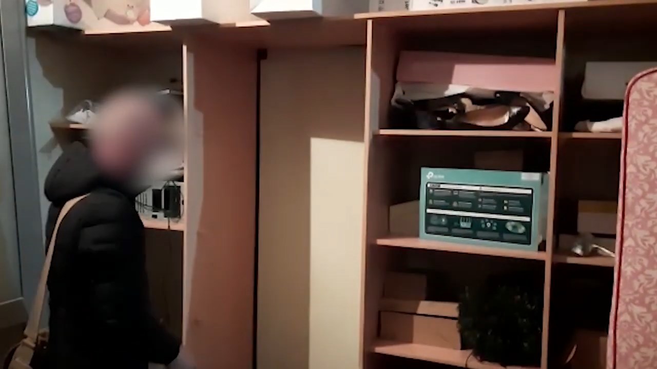 Нарколаборатория с дверью на пульте