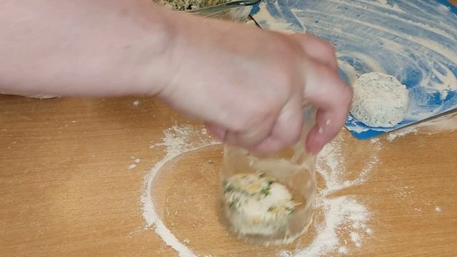 “Мужские” сырники готовлю так уже 5 дней, муж ест “причмокивая” и просит добавки. Без сахара