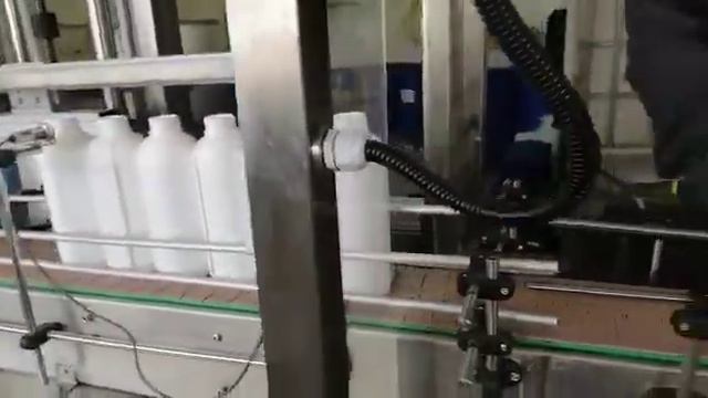 Розлив мыла и шампуня на линейном автомате нанесение этикеткизапуск оборудованияПНРотзыв клиента