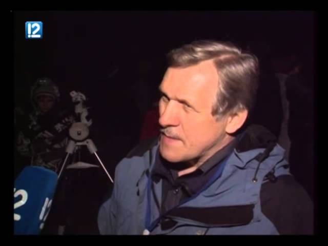 «Четыре глаза» и омский планетарий наблюдают в телескопы