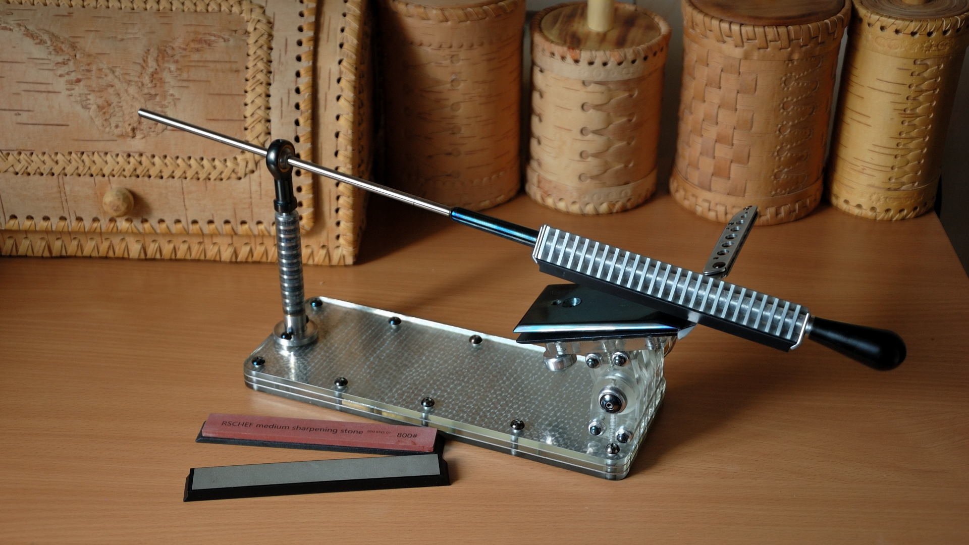 Самодельная точилка для ножей и ножниц  V 2.0 .mp4