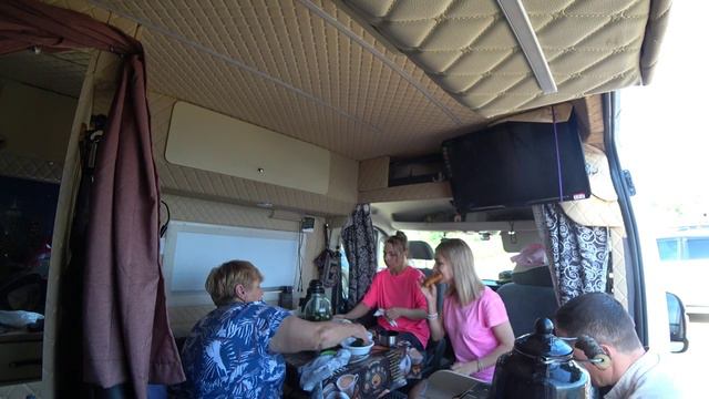 на лодке с пришельцами