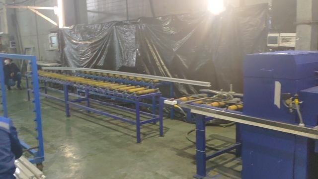 СОУ 3.0 УФ. Станок Окраски и Упаковки ПВХ профилей. ООО "Технострой".