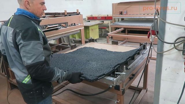 Стальная форма для производства  резиновой  плитки  скрытый "ласточкин хвост".