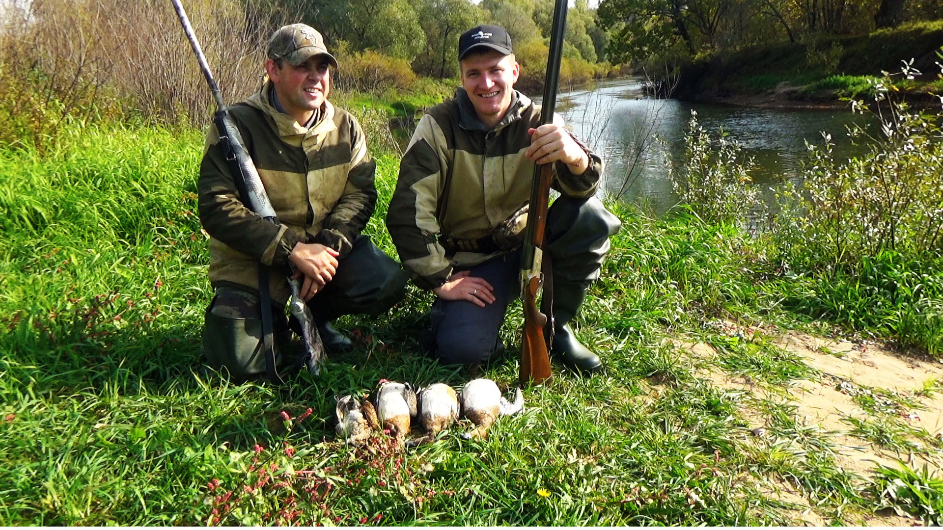 ОХОТА НА УТОК. У ДРУГА В ГОСТЯХ. РЕКУ ПЕРЕХОДИМ В БРОД.mp4