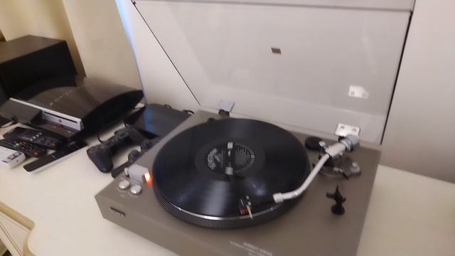 Sony PS-3700 Direct drive automatic и Sony TA-212 Integrated Stereo Amplifier