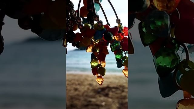 просто цветное настроение. цветное на зелёном