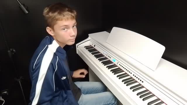 Угадайте мелодию... Варианты пишите в комментарии)