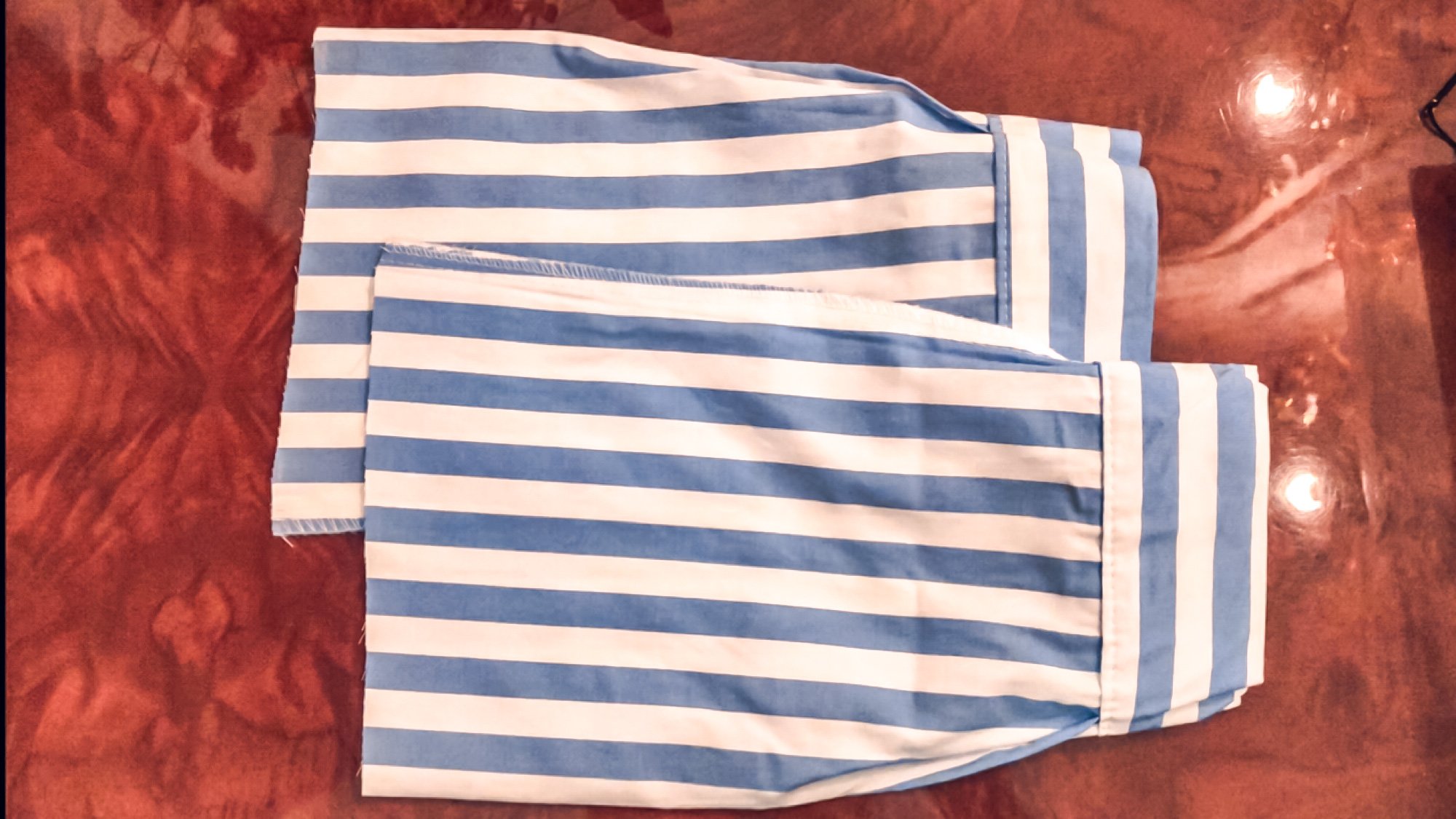 РЕЖУ и ПЕРЕДЕЛЫВАЮ НОВОЕ ПЛАТЬЕ ПОД СЕБЯ