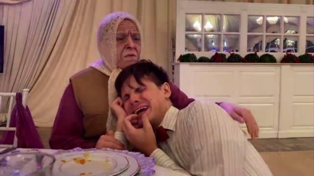 бабушка и внук: свадьба