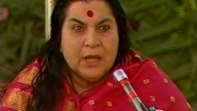 1987 год, 13 декабря. Пуджа шри Деви "Религия принадлежит нам". Алибаг, Индия. Перевод О. Пулькиной