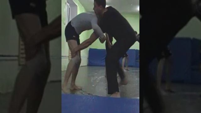 Плюх Бух!!! Вот и поборолись!